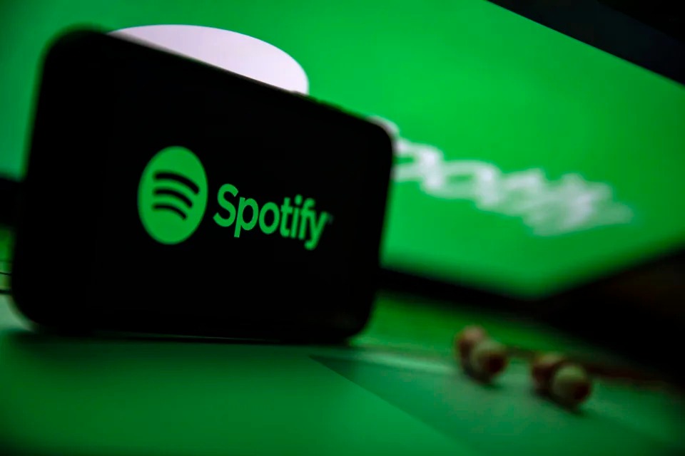Spotify Plays Demystified: Building Real Fans, Not Just Numbers | Influencers Gone Wild