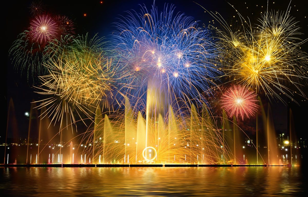 Fireworks Light Up Your Brain with Happiness, Experts Say | Influencers ...